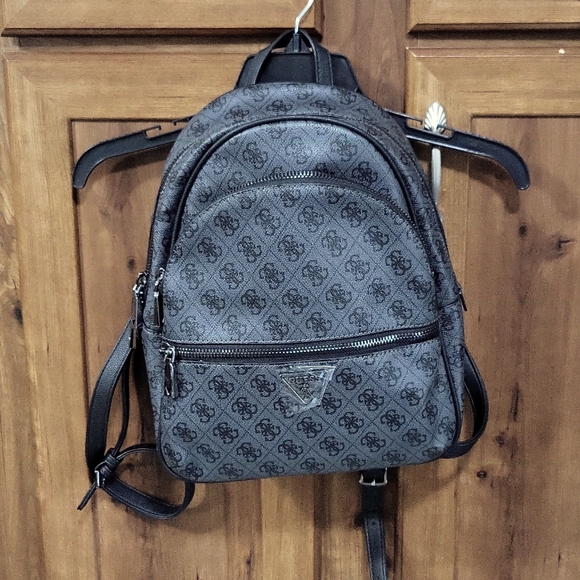 Guess | Bags | Nwt Guess Backpack | Poshmark